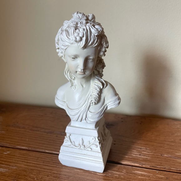 Accents | Classic Lady Bust Sculpture | Poshmark